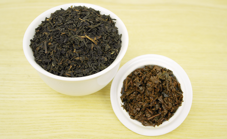Brisk Sri Lankan black tea made in a simple process to release full ...